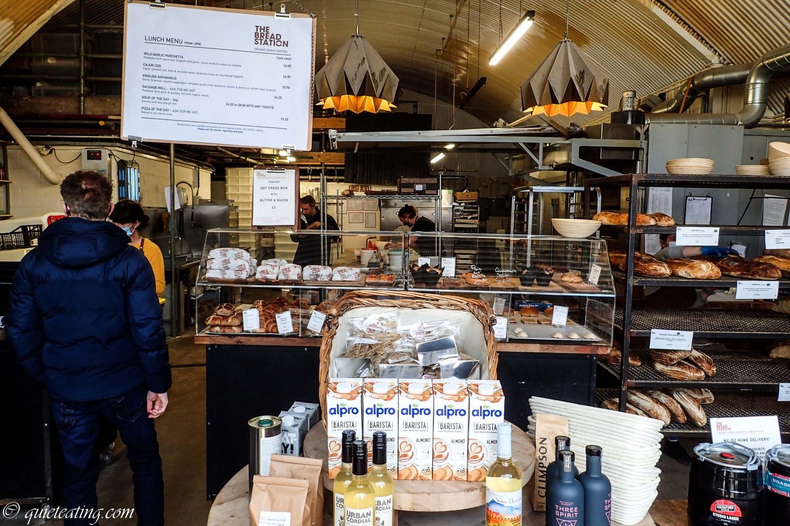 Bread Station - Quieteating